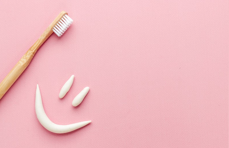 How to Choose the Ideal Toothpaste for Your Specific Needs – Y-Brush USA